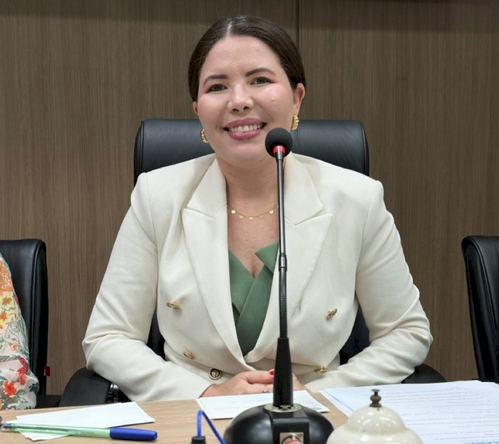 Em Sousa, presidente Amanda Silveira destaca semana produtiva na Câmara ...